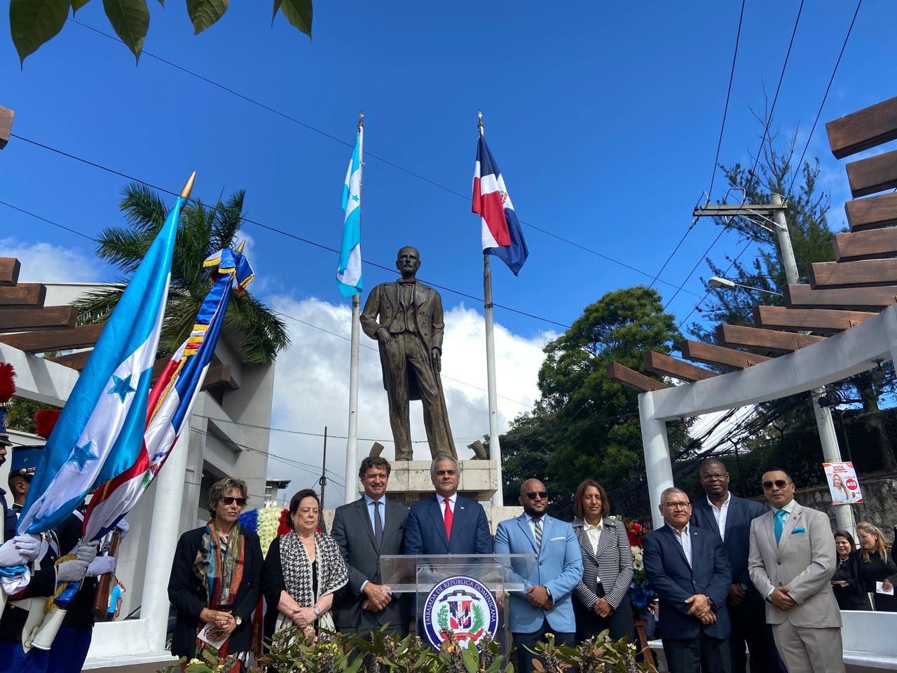 Embajada de la República Dominicana en Honduras, conmemora 212 ...