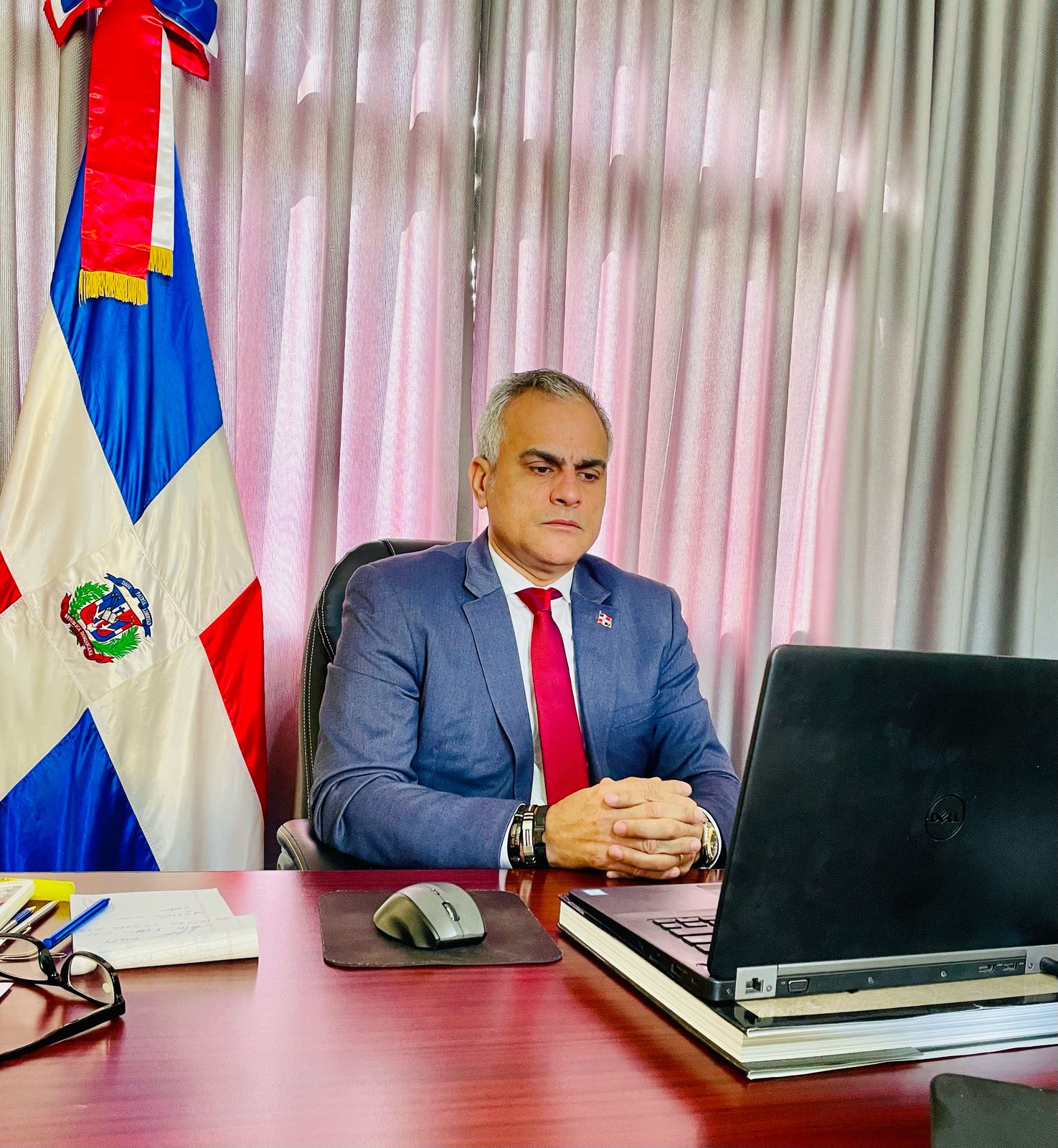 Canciller Roberto Álvarez sostuvo una reunión de trabajo con los jefes ...