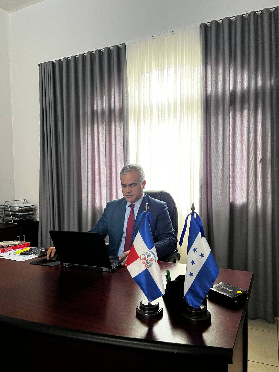 Embajador de la República Dominicana en la República de Honduras, S.E ...